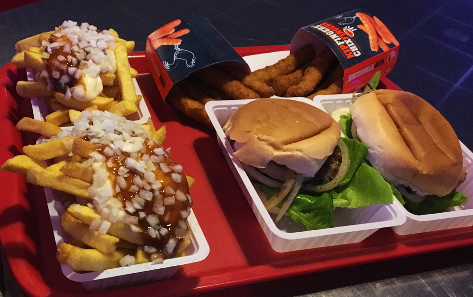 Posterholt // Mr. Johnny - Das Burgermädchen