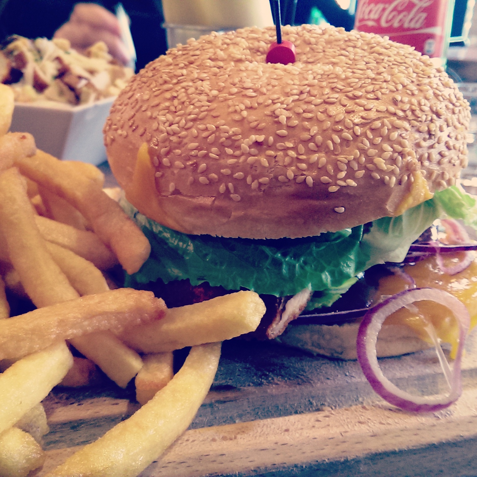 Paris (Frankreich) // La Penderie - Das Burgermädchen